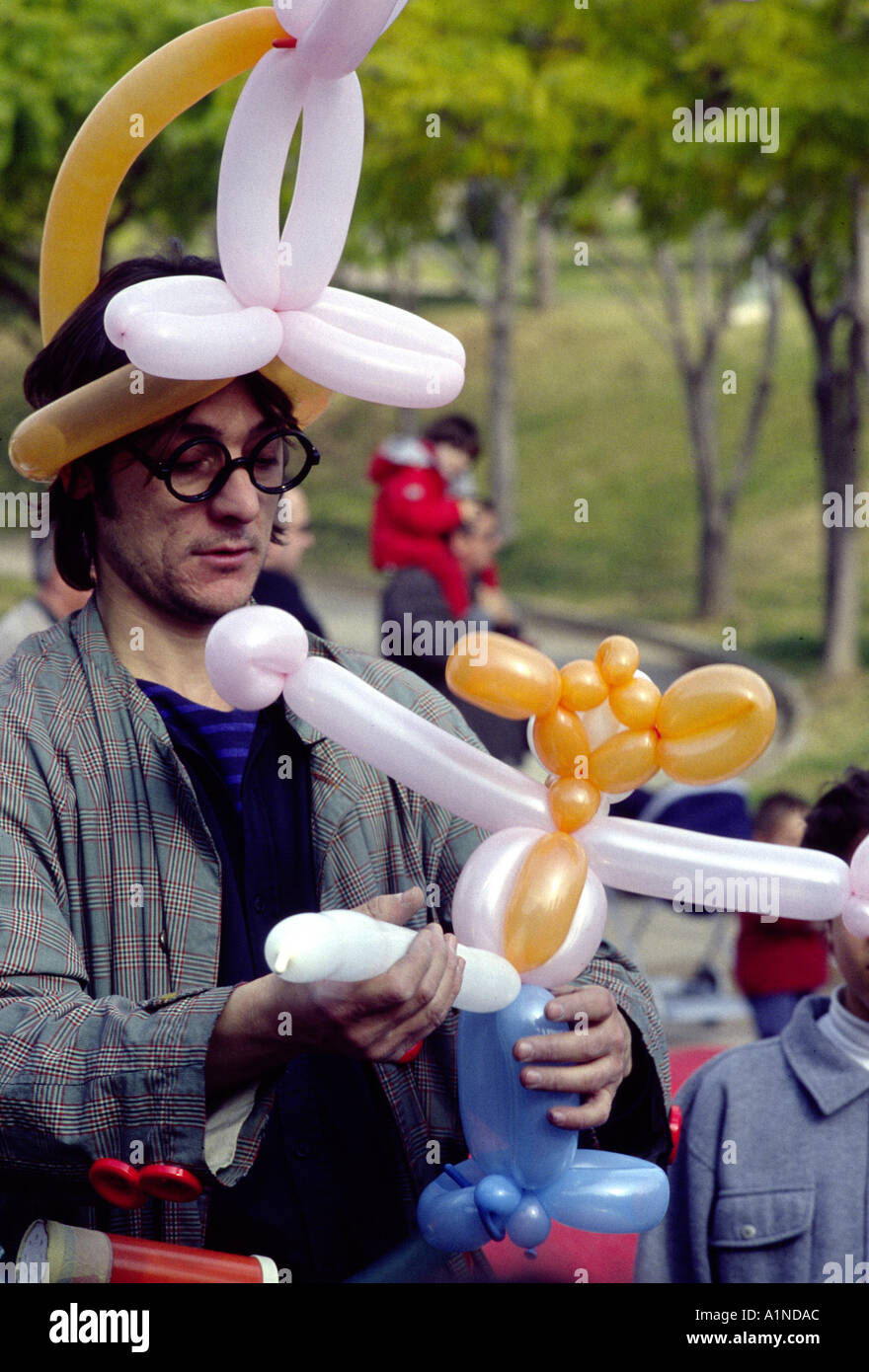 Balloon artist hi-res stock photography and images - Alamy