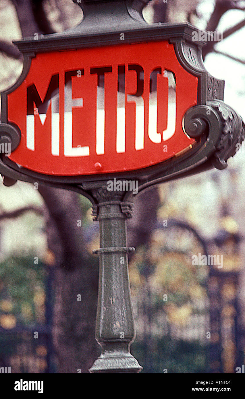 Metro sign Paris France Stock Photo - Alamy