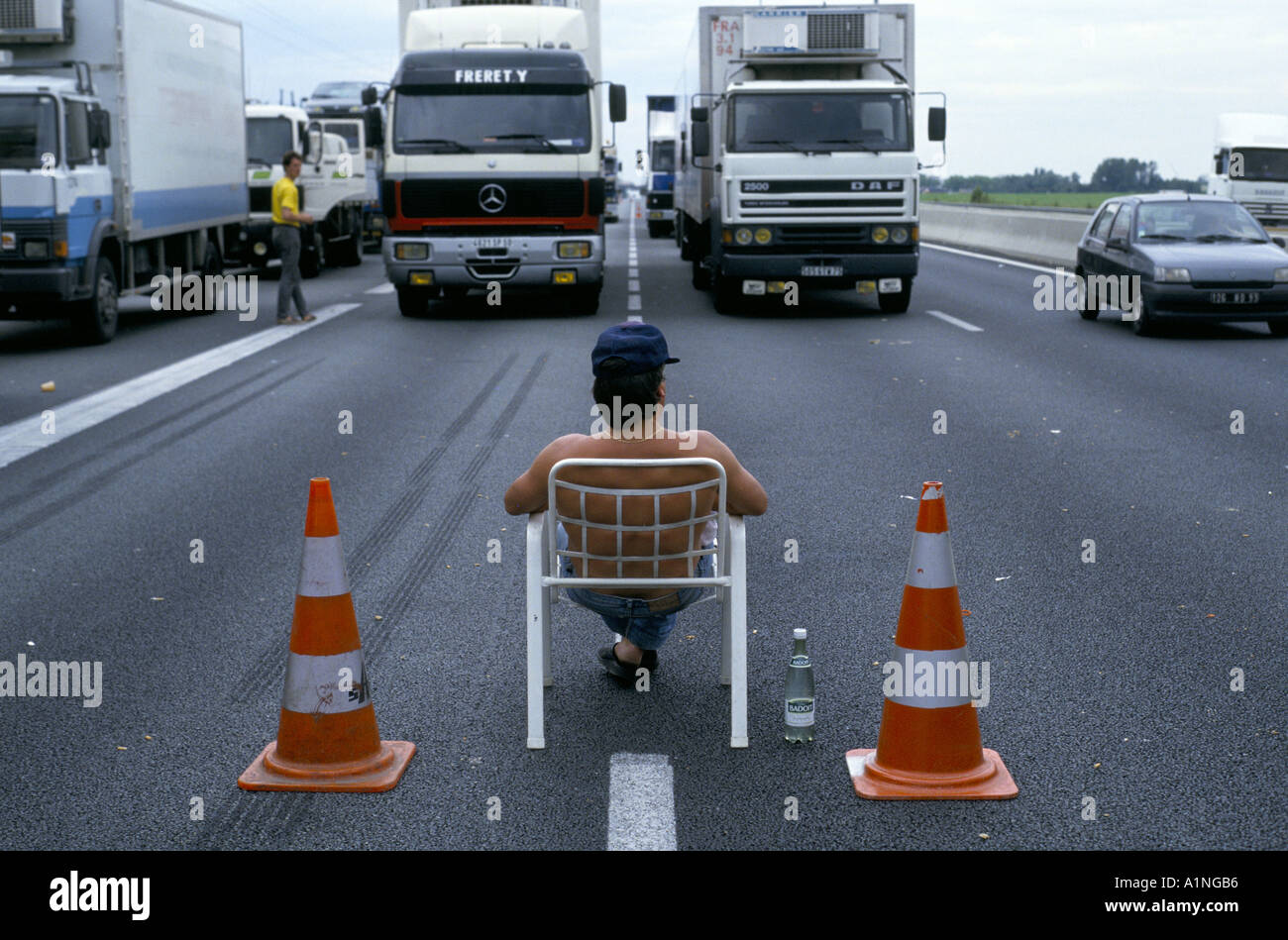 FRENCH LORRY STRIKE NEAR PARIS Stock Photo - Alamy