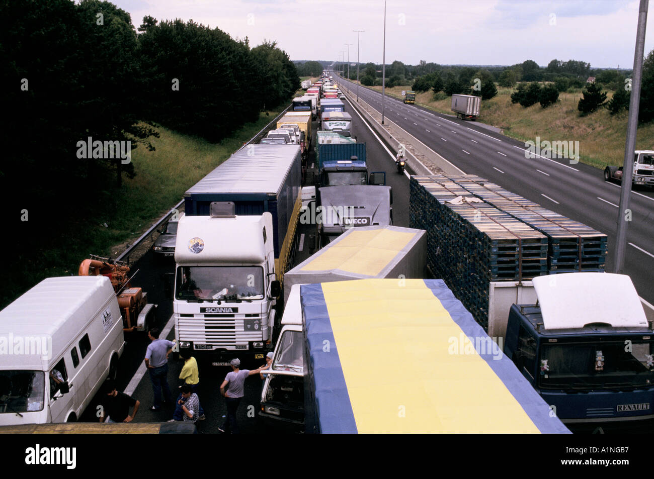 FRENCH LORRY STRIKE NEAR PARIS Stock Photo - Alamy