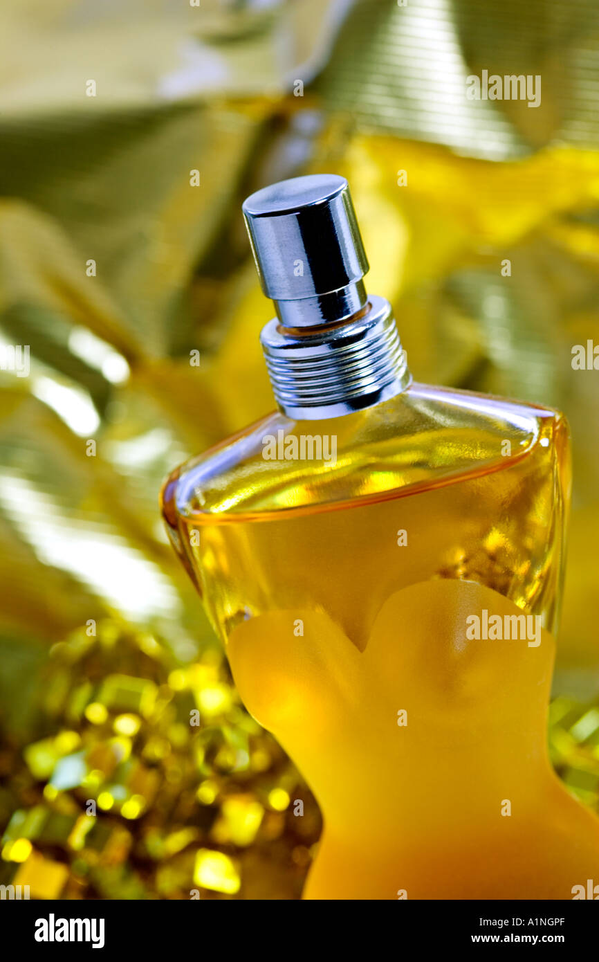 Perfume bottle shape hi-res stock photography and images - Alamy