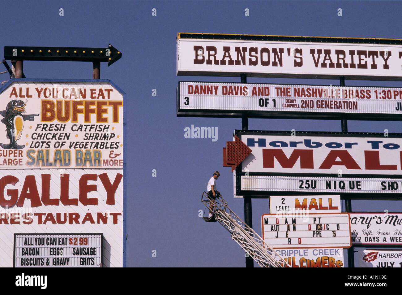 DINER SIGNS ROUTE 76 USA Stock Photo - Alamy