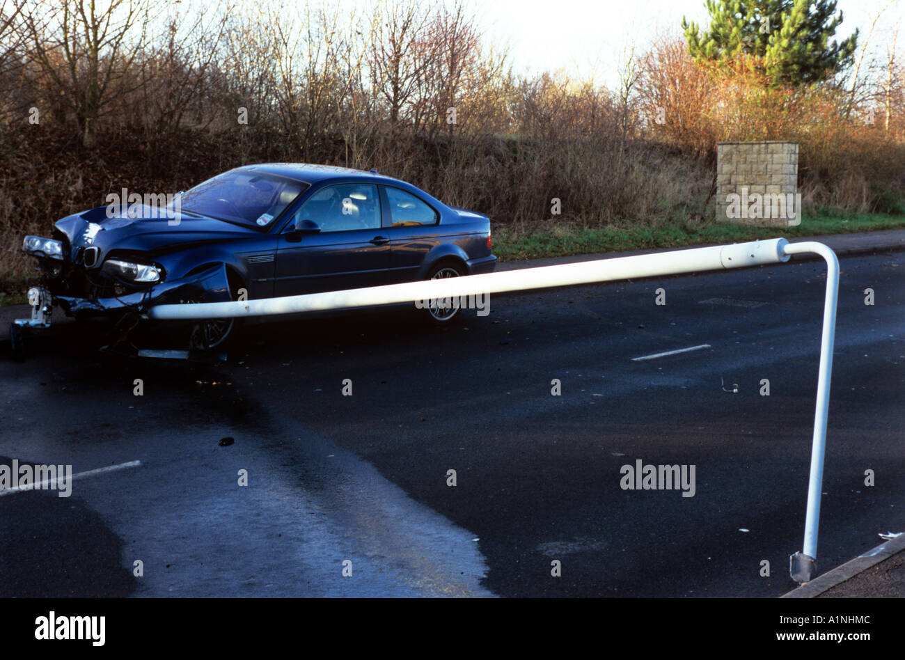 Car lamp post crash hi-res stock photography and images - Alamy