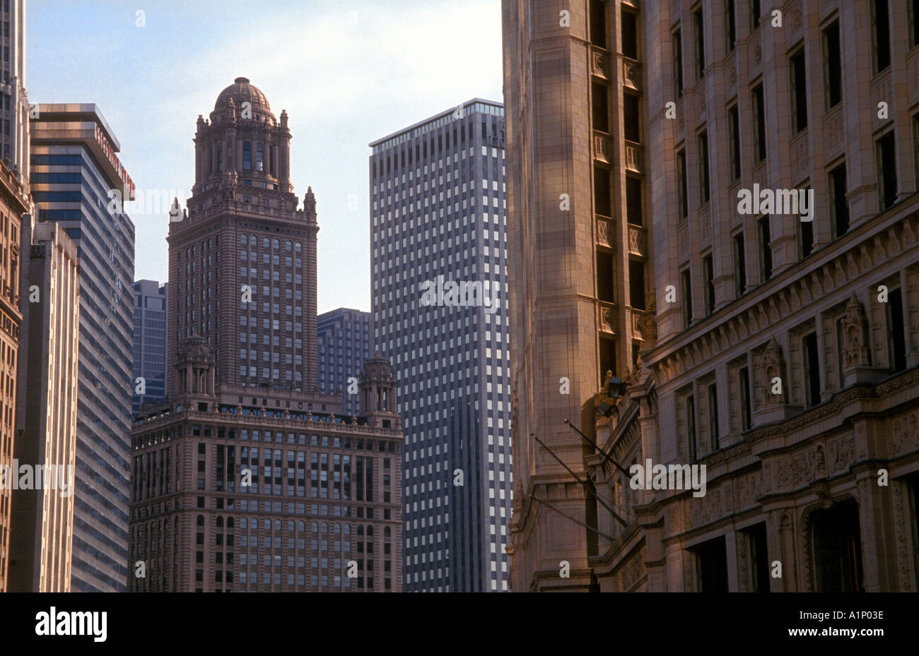 35 east wacker drive hi-res stock photography and images - Alamy