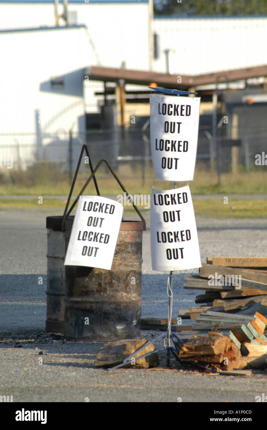 STRIKE SIGNS 1A Stock Photo - Alamy