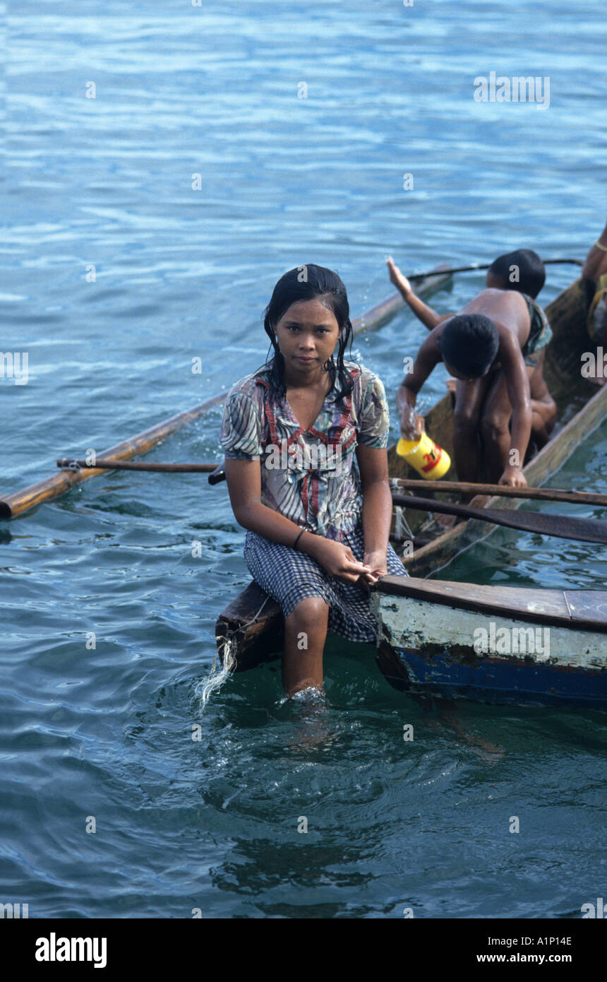 Badjao Badjau or Tau Laut sea gypsies children Puerto Princesa Palawan ...