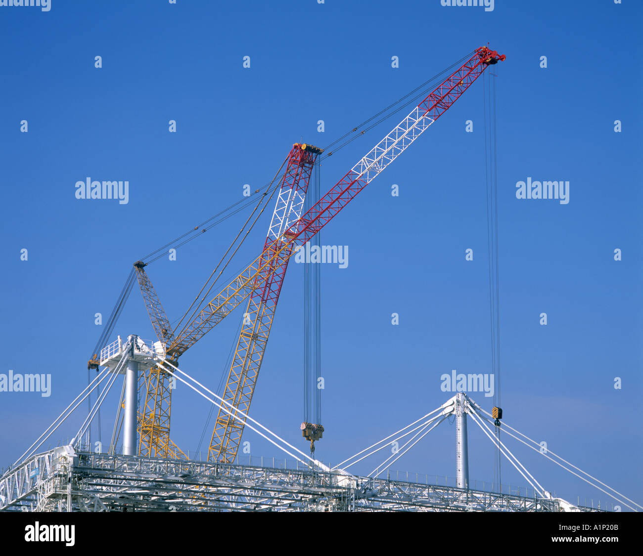 Scaffolding against multi storey building Stock Photo - Alamy