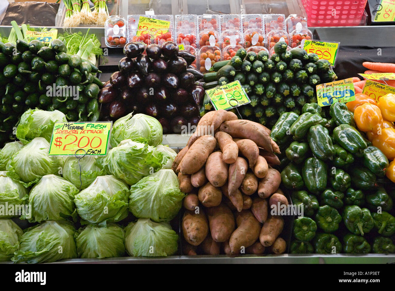 Adelaide central market food stalls hi-res stock photography and images ...