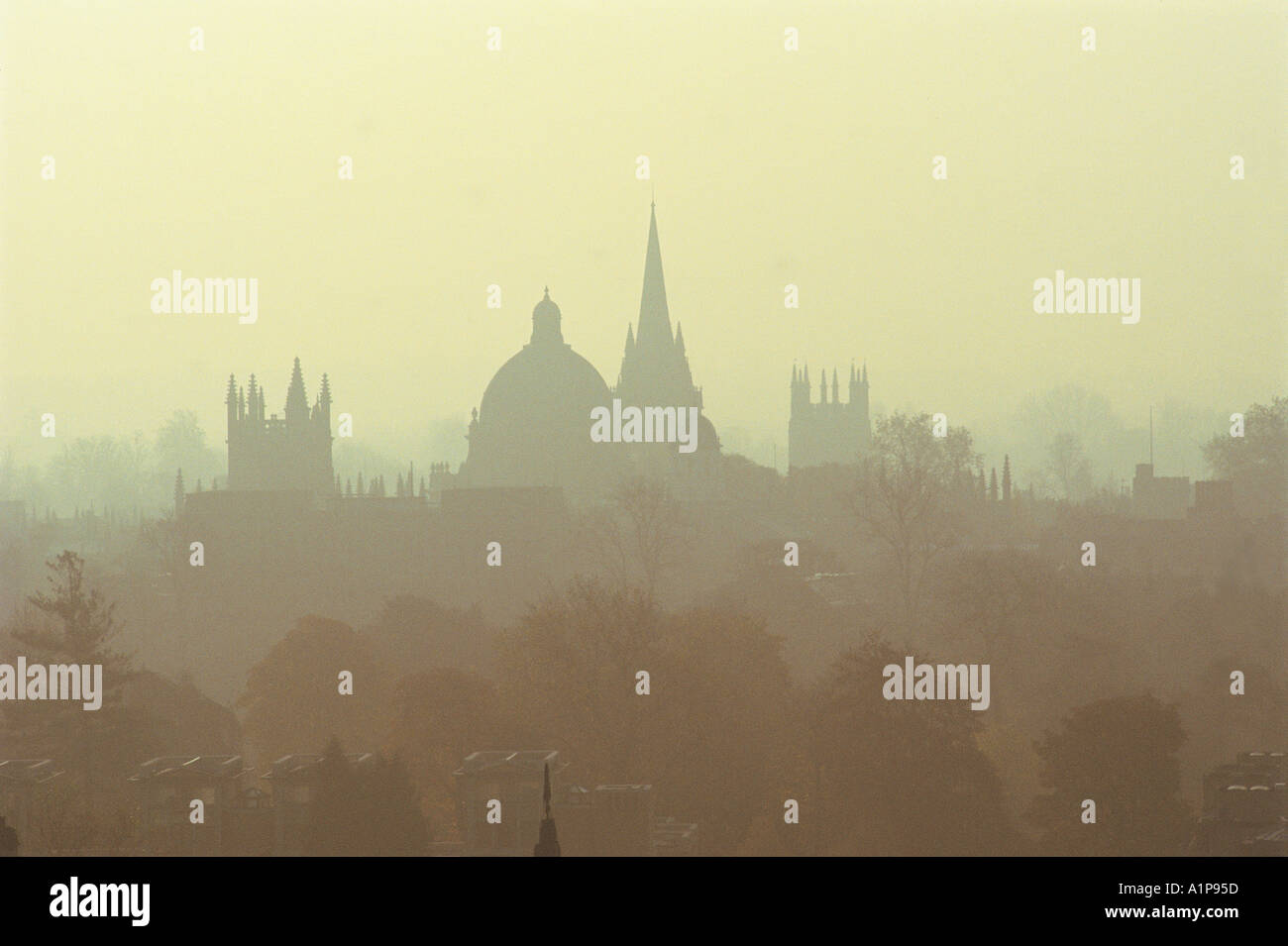 Sunset view from north of central Oxford Stock Photo - Alamy