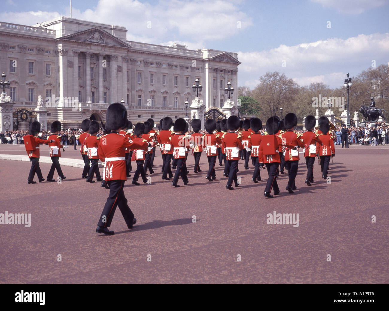 Iconic London Buckingham Palace changing of the guard ceremonial duties ...