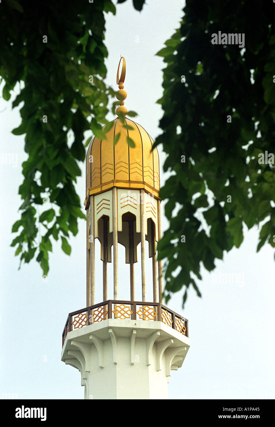 Mosque male maldives indian ocean hi-res stock photography and images ...