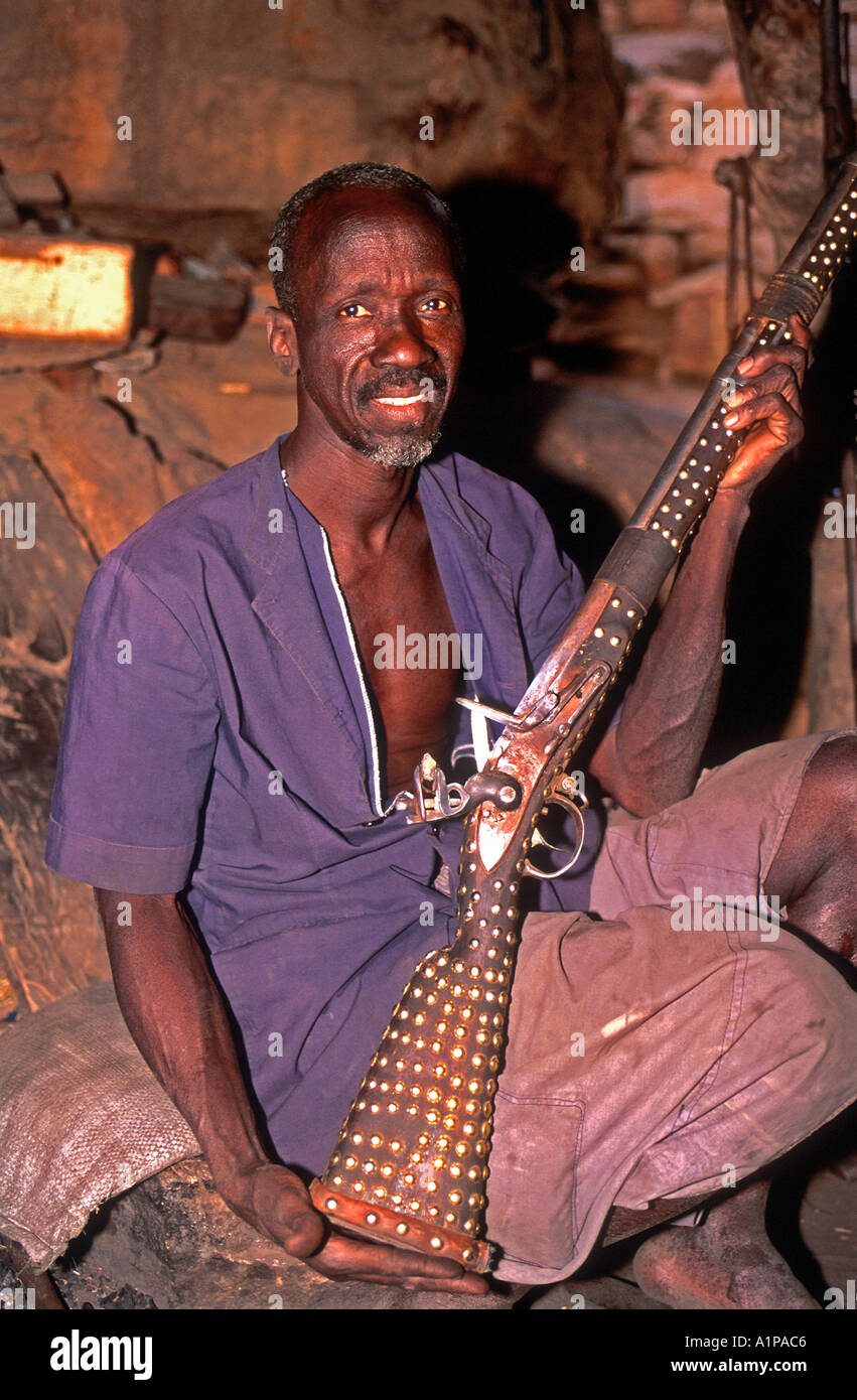 Flintlock rifle hi-res stock photography and images - Alamy