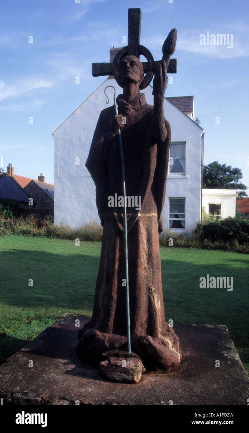 Statue of st aiden hi-res stock photography and images - Alamy