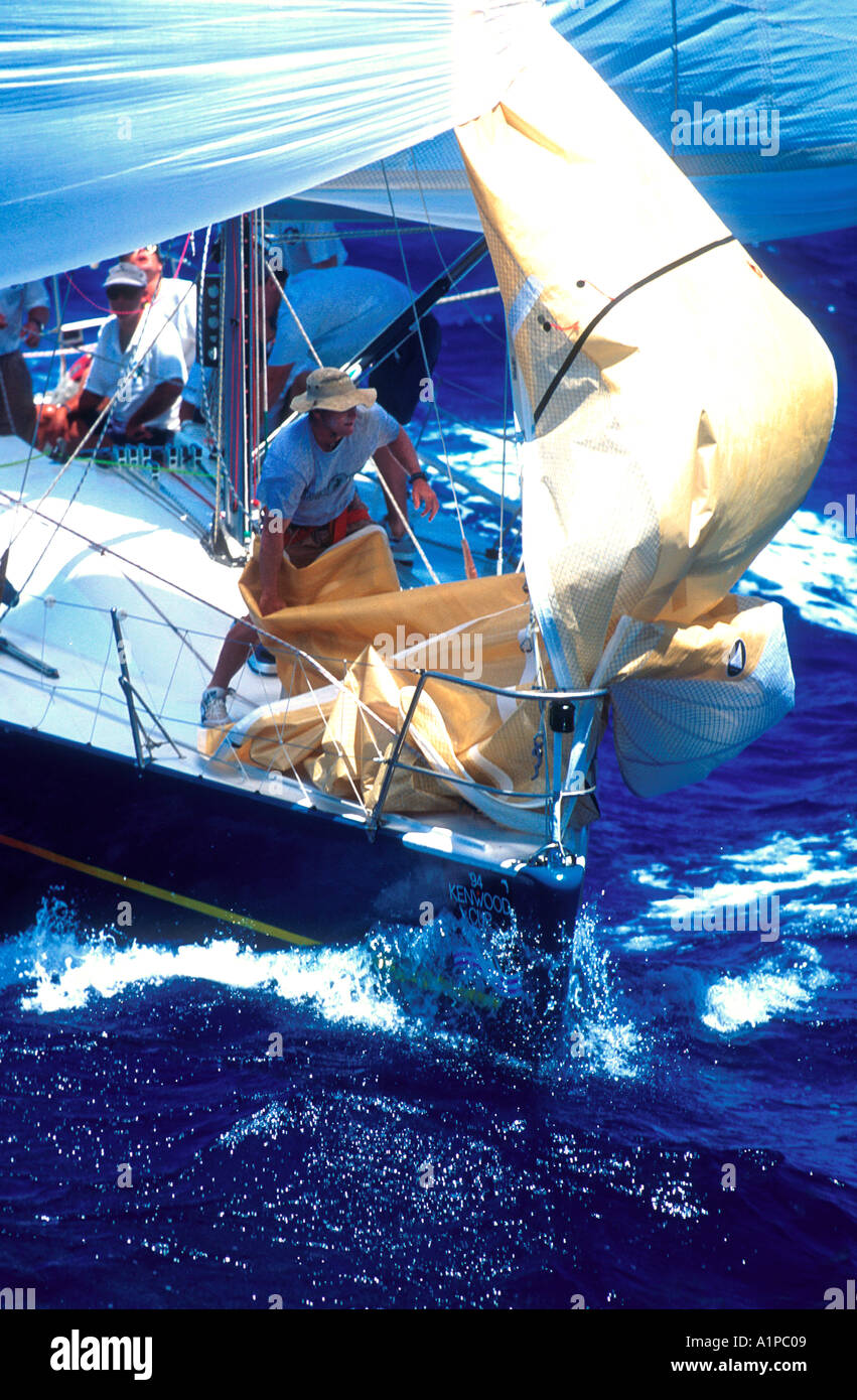 Hoisting the sails hi-res stock photography and images - Alamy