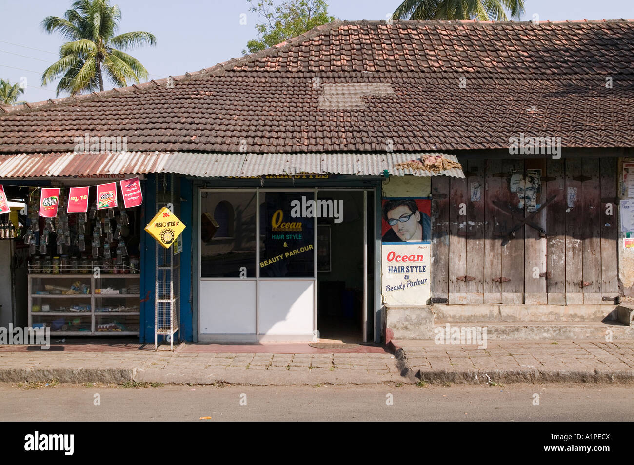 A beauty parlor in Fort Cochin Kerala India Stock Photo - Alamy