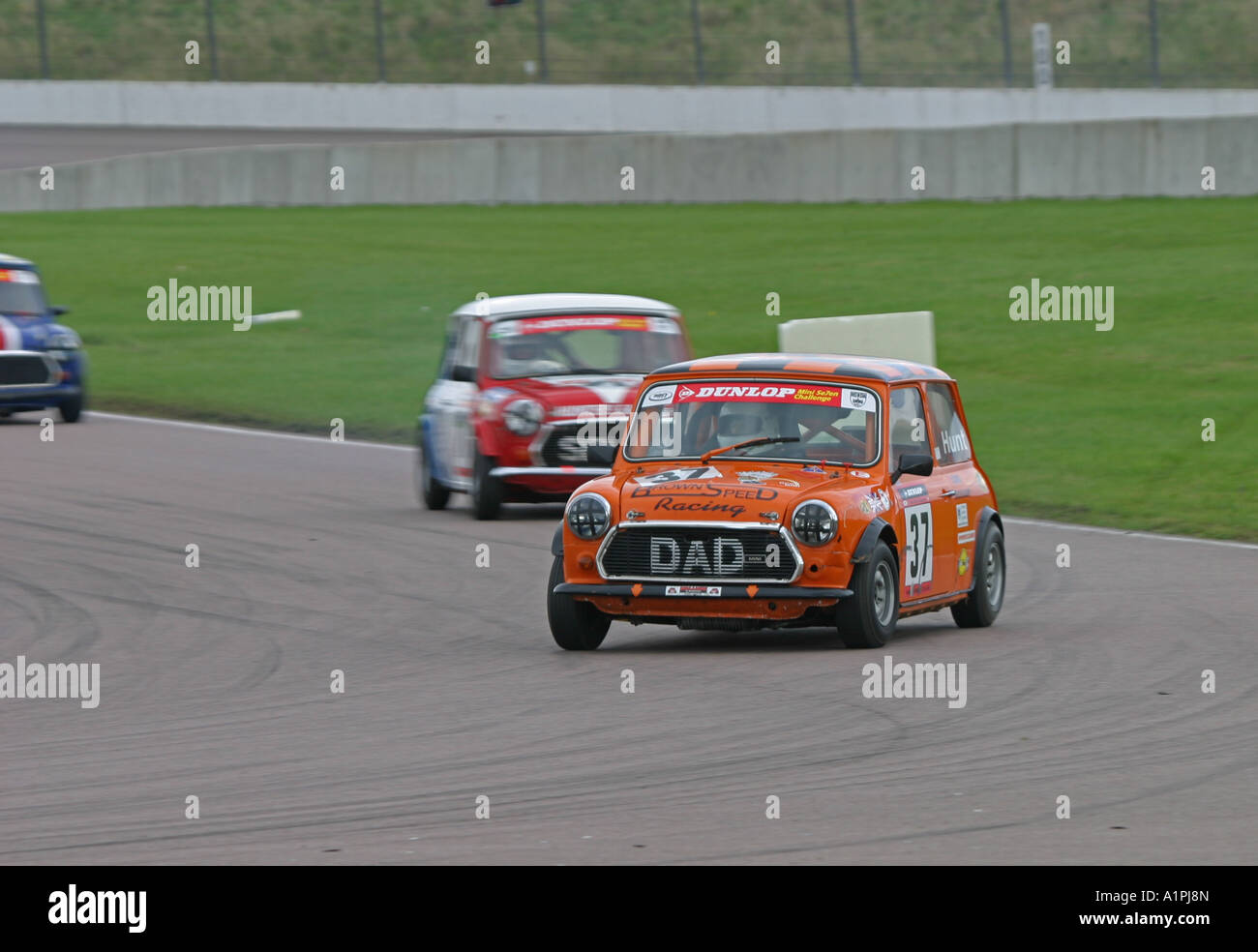 Stock cars racing around track hi-res stock photography and images - Alamy