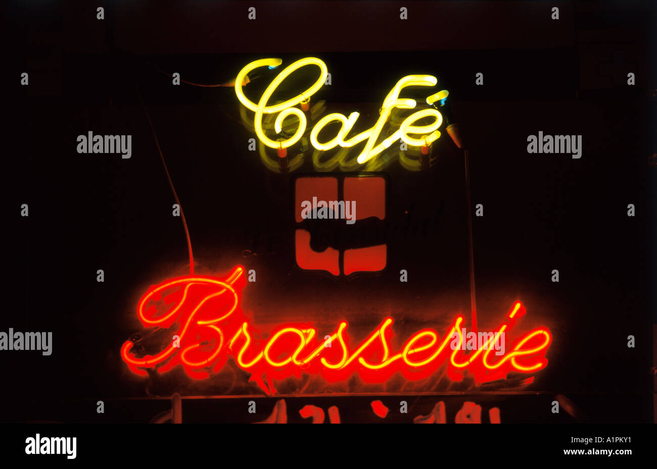 Paris, Brasserie Neon Sign Stock Photo - Alamy