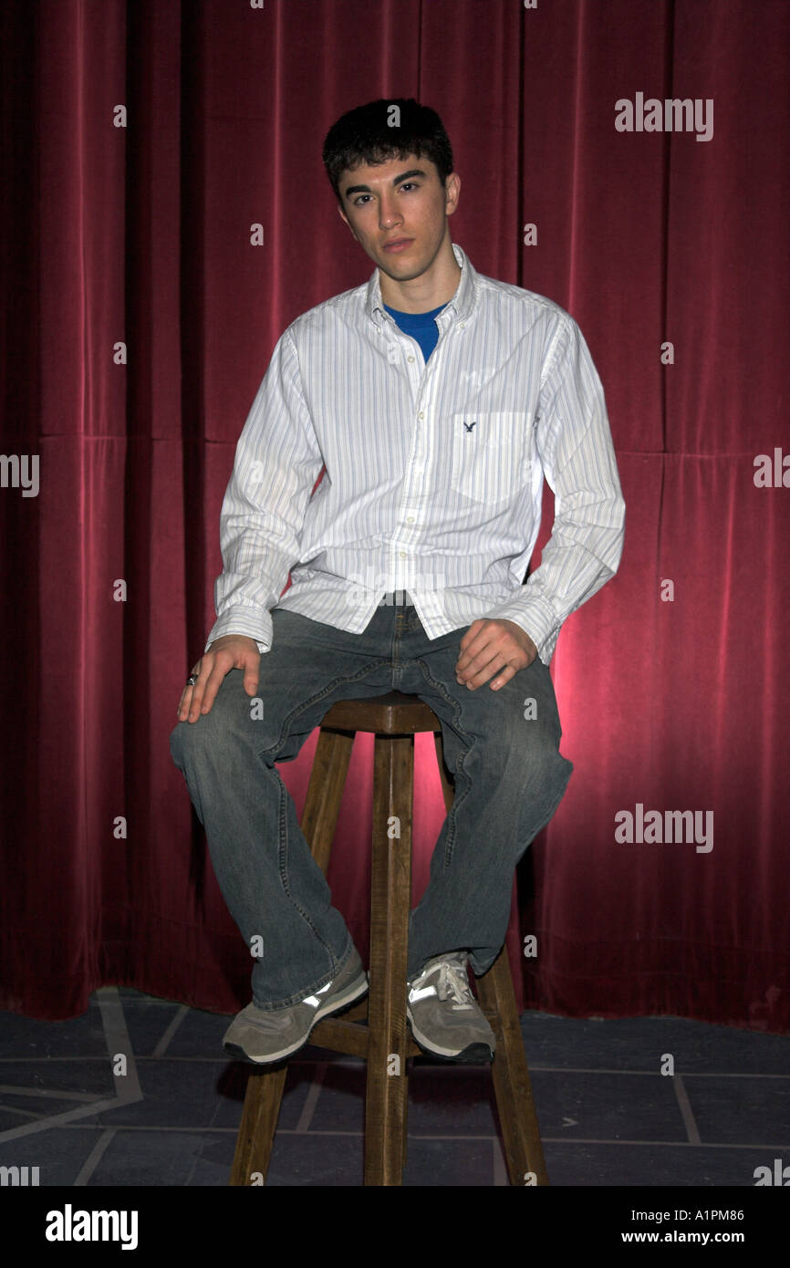 Grand drape hi-res stock photography and images - Alamy