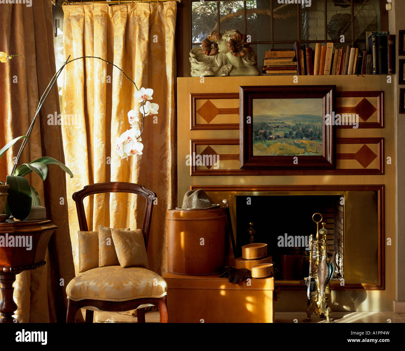 View of a study room adorned with flowers and painting Stock Photo - Alamy