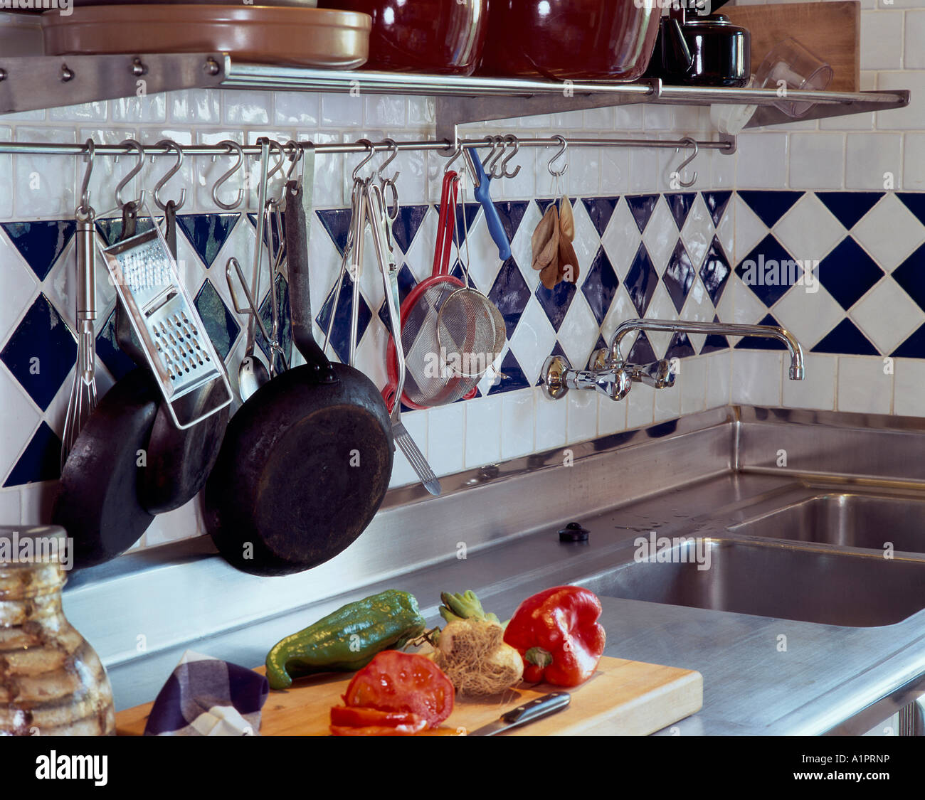 Partial view of an elegant kitchen Stock Photo - Alamy