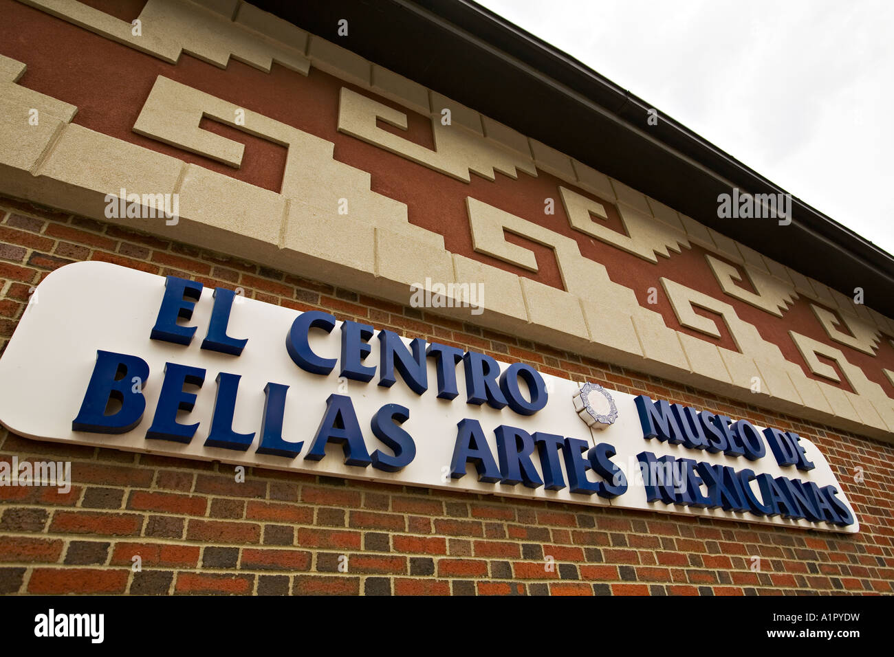ILLINOIS Chicago Exterior of Mexican Fine Arts Museum in Pilsen ...