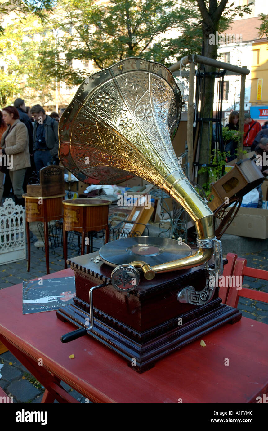 Grammophone hi-res stock photography and images - Alamy