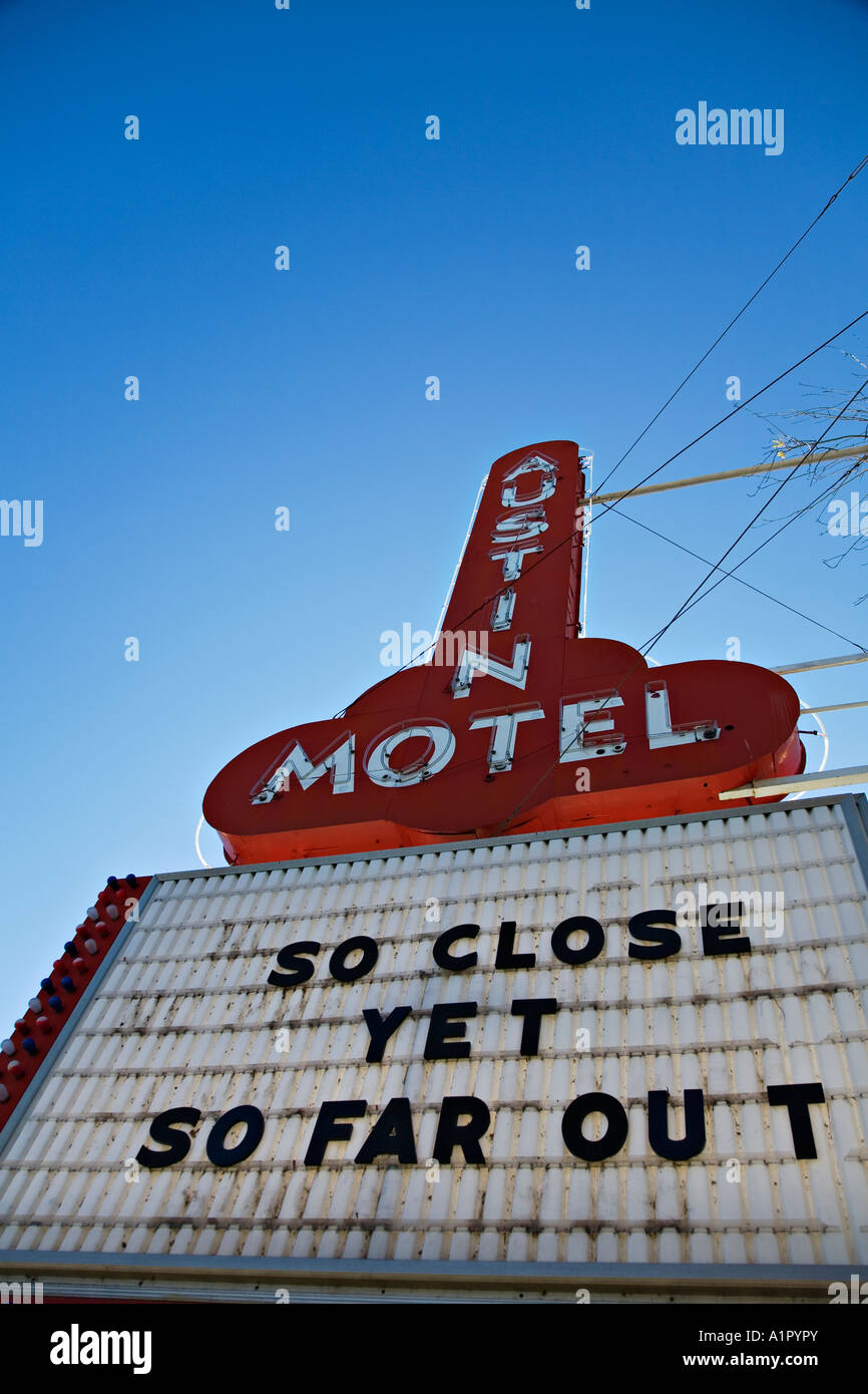 Austin motel sign on south hi-res stock photography and images - Alamy