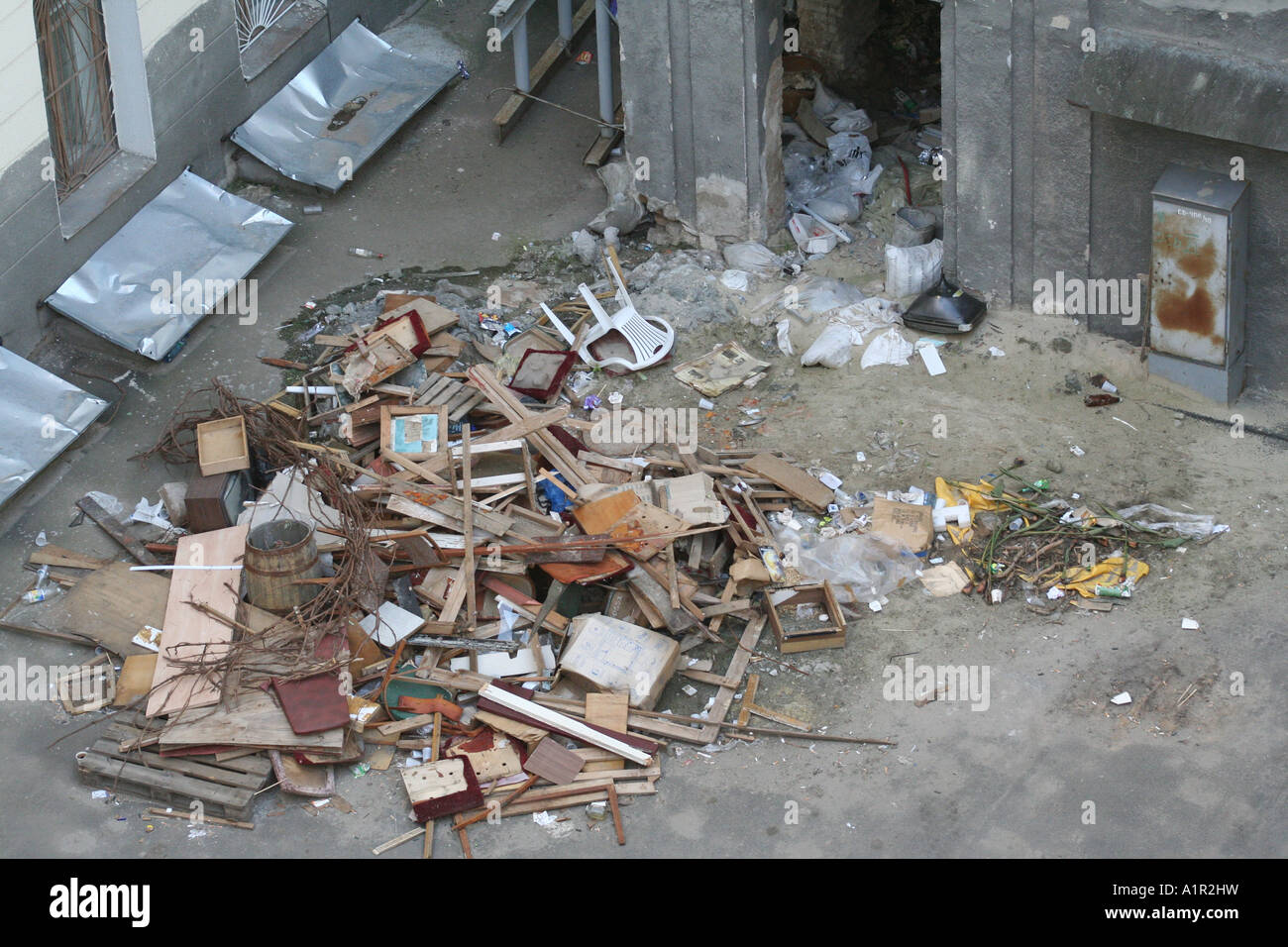 Debris trash hi-res stock photography and images - Alamy