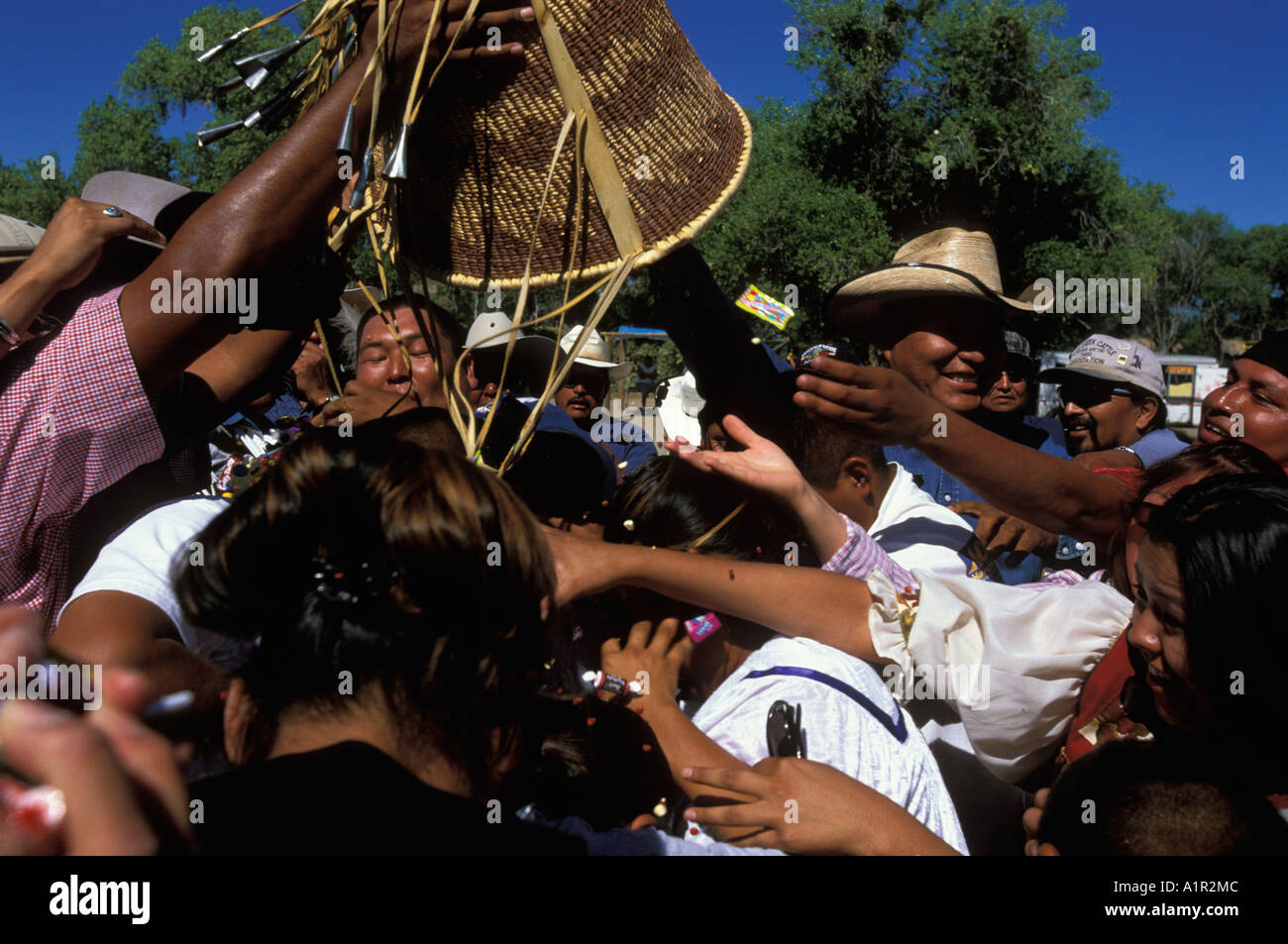 Apache sunrise dance hi-res stock photography and images - Alamy