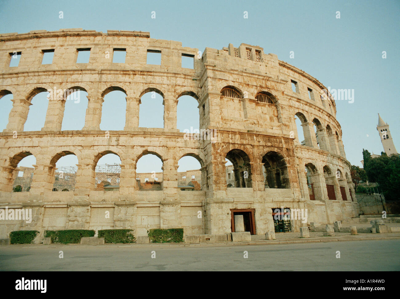 Ampitheatre stage hi-res stock photography and images - Alamy