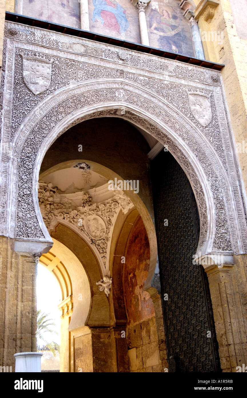 Cordoba Mosque Moorish Archway Stock Photo - Alamy
