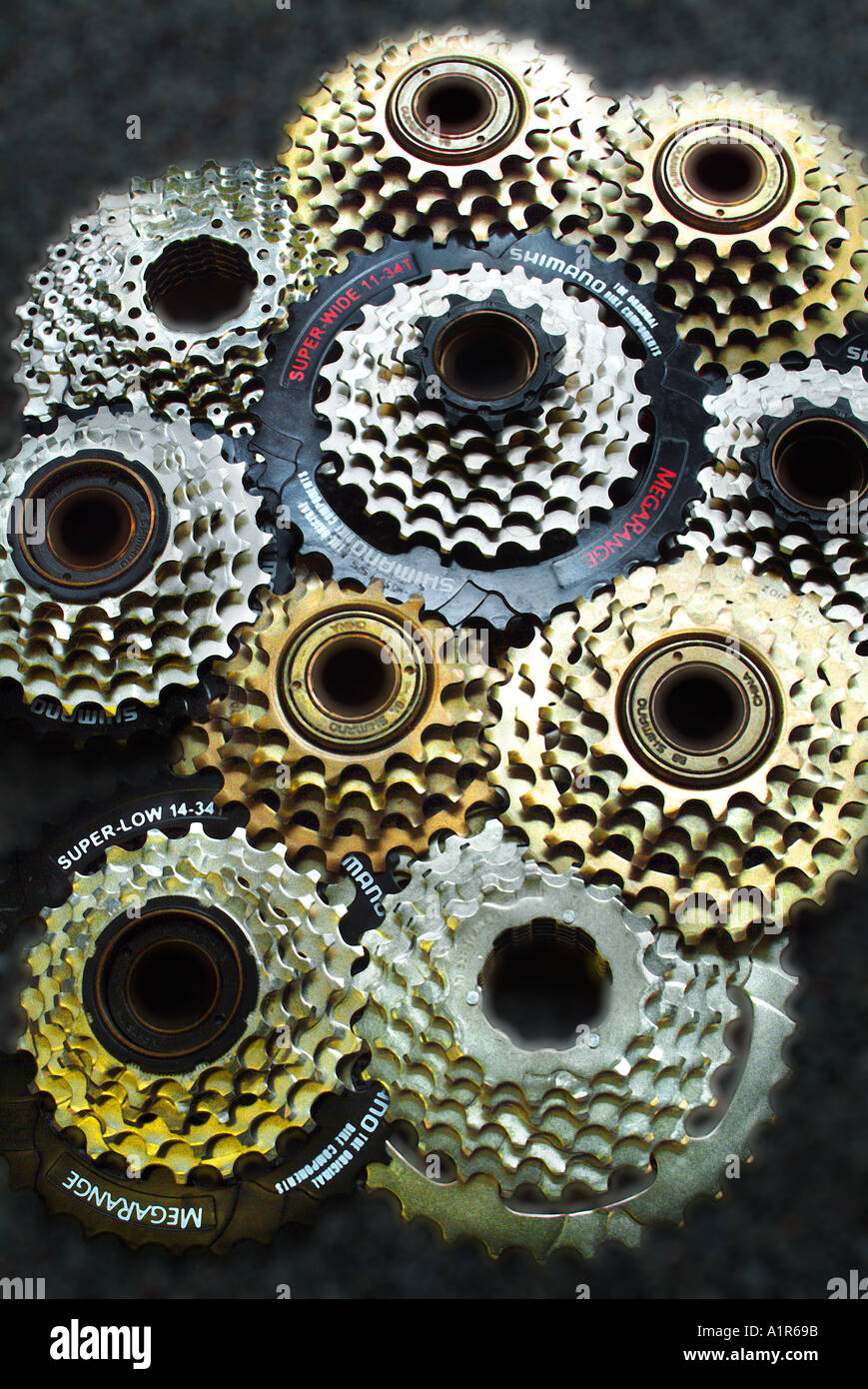 Bicycle gears hi-res stock photography and images - Alamy