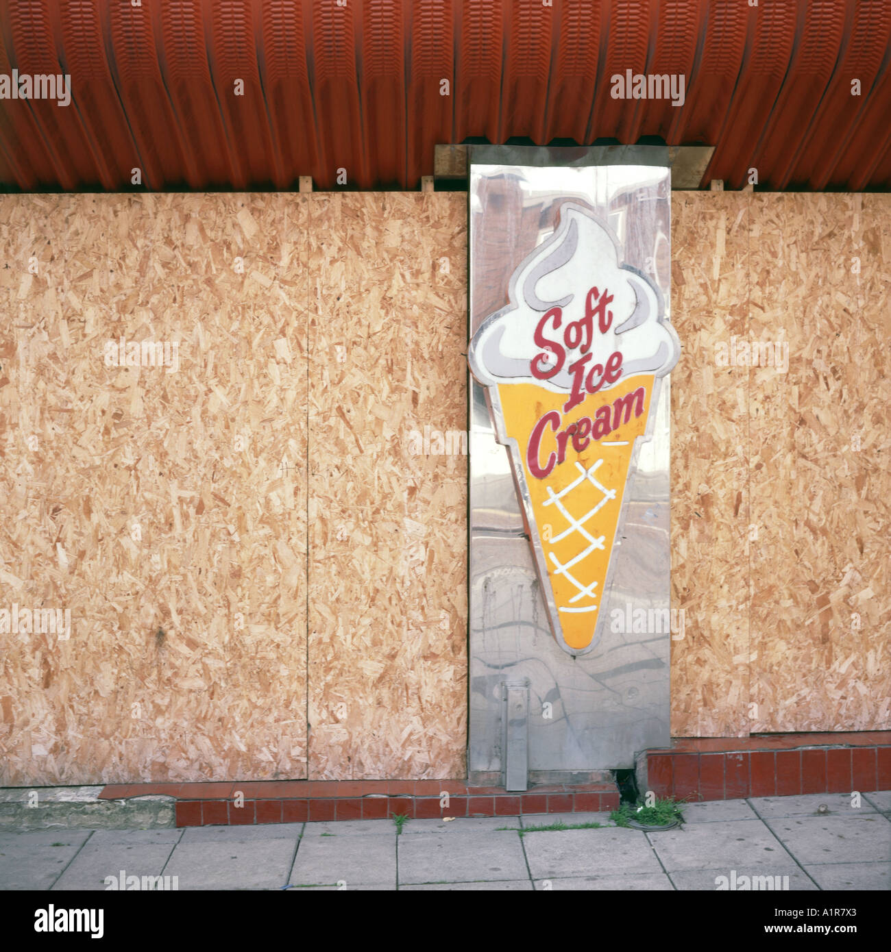 99 ice cream sign hi-res stock photography and images - Alamy