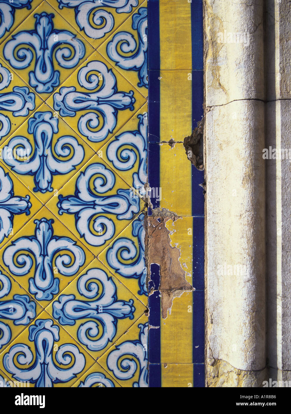 Valencia tiles hi-res stock photography and images - Alamy