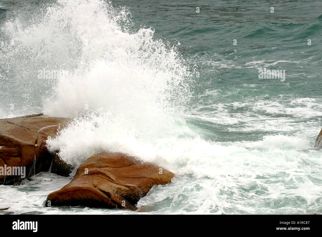 Giant wave hi-res stock photography and images - Alamy