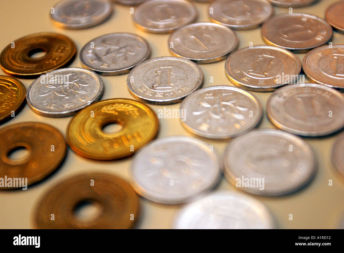 Japanese yen sign currency on hi-res stock photography and images - Alamy