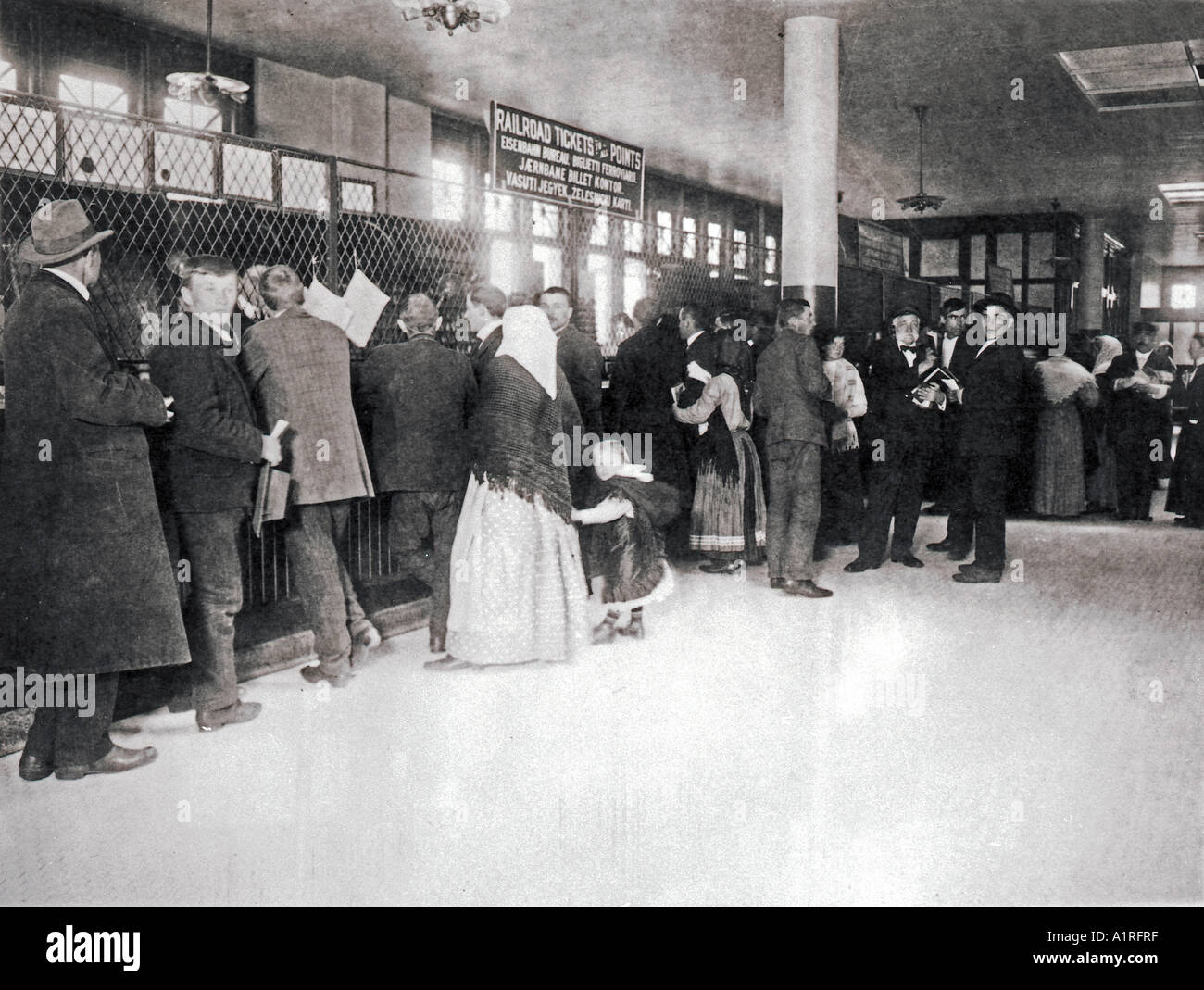 American immigrants train hi-res stock photography and images - Alamy