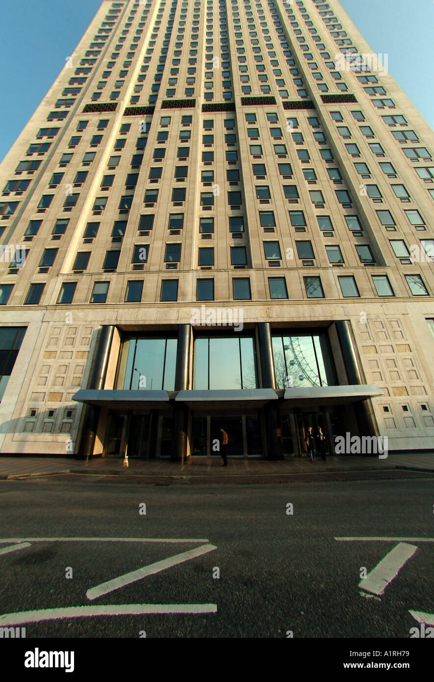 London Shell building Stock Photo - Alamy