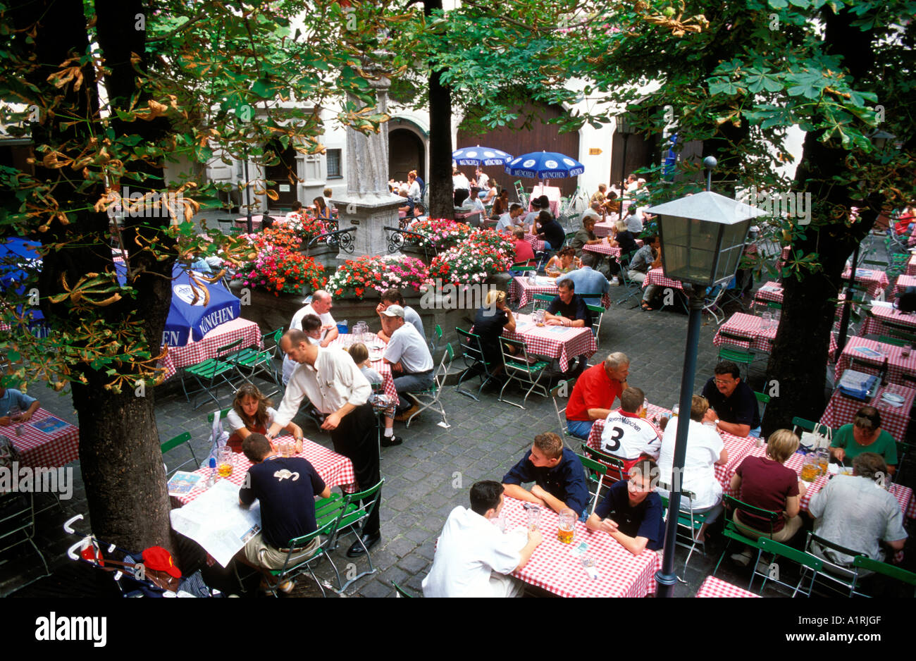 Beer garden of the Hofbraeuhaus Munich Bavaria Germany Stock Photo - Alamy