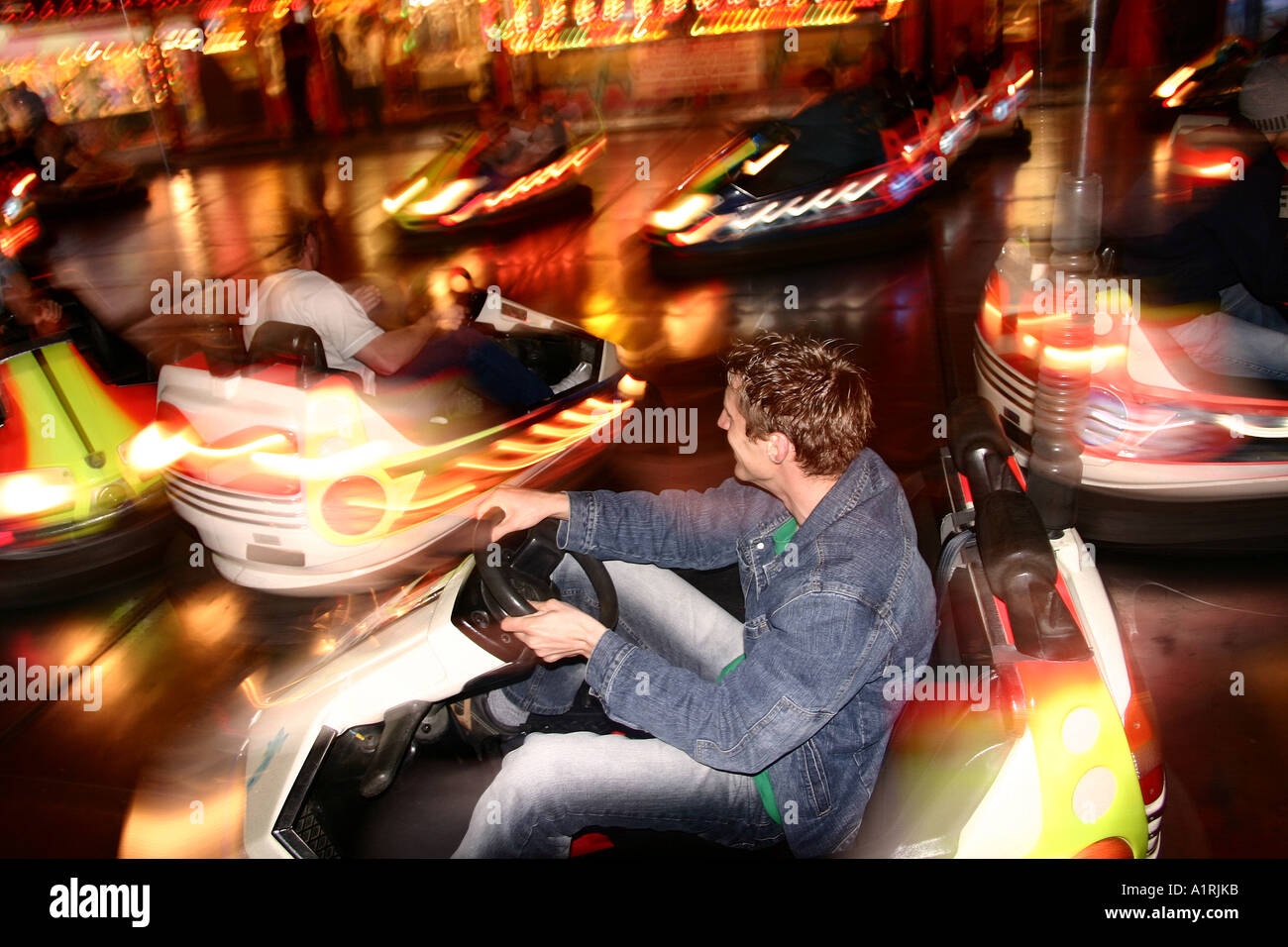 fairground dodgem ride bumper cars Stock Photo - Alamy
