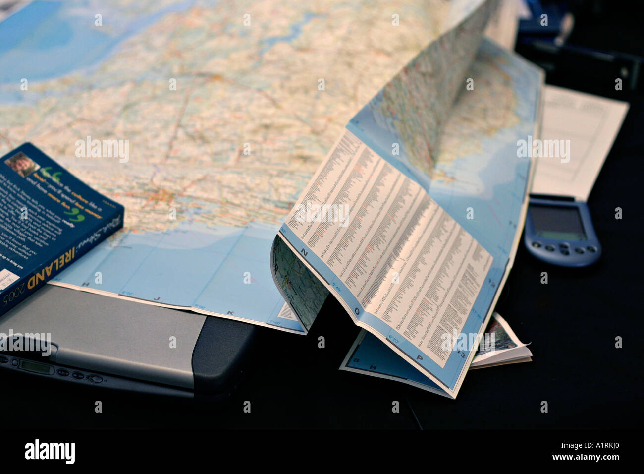 Folded map hi-res stock photography and images - Alamy