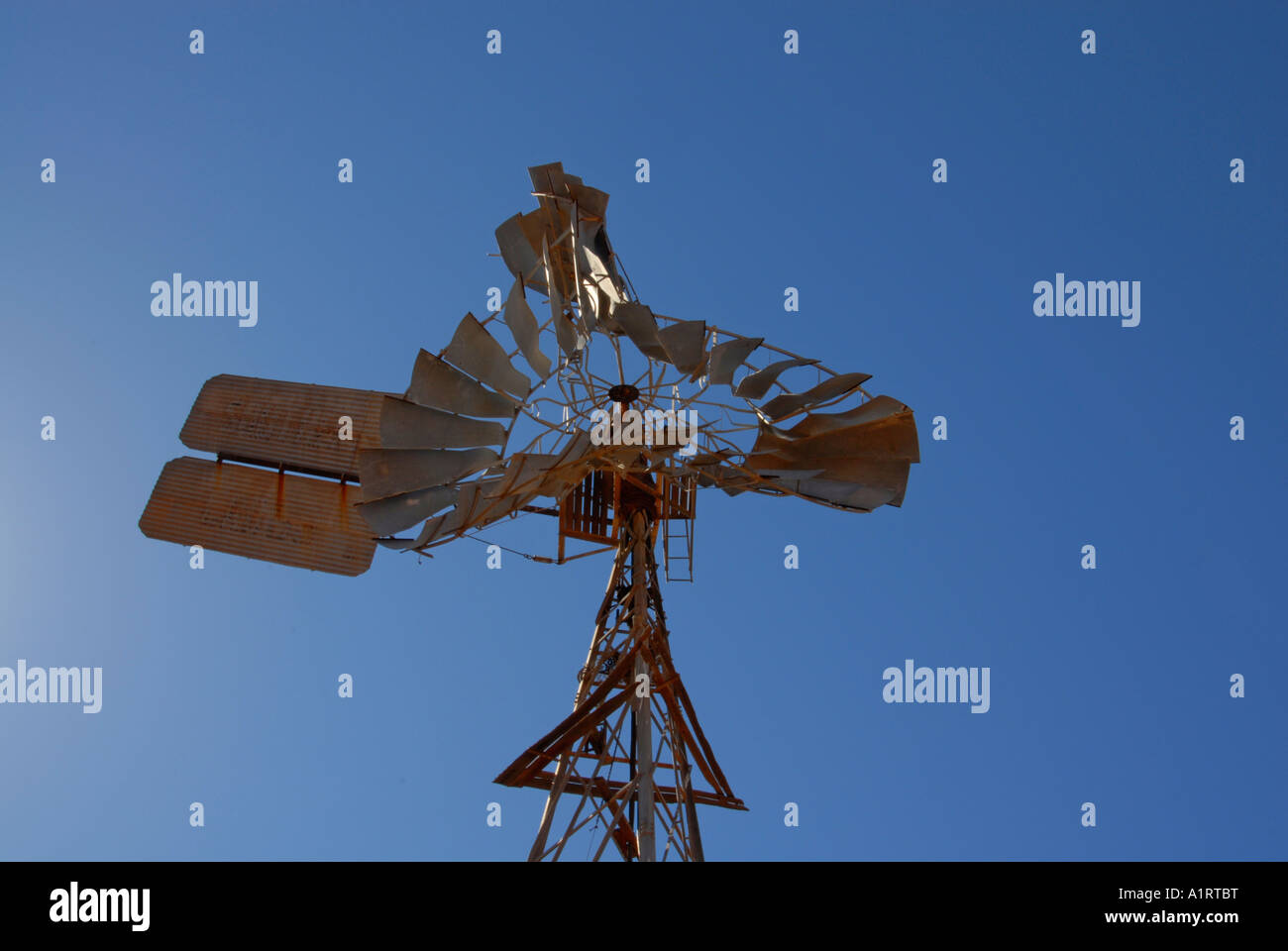 Broken windmill in the outback hi-res stock photography and images - Alamy