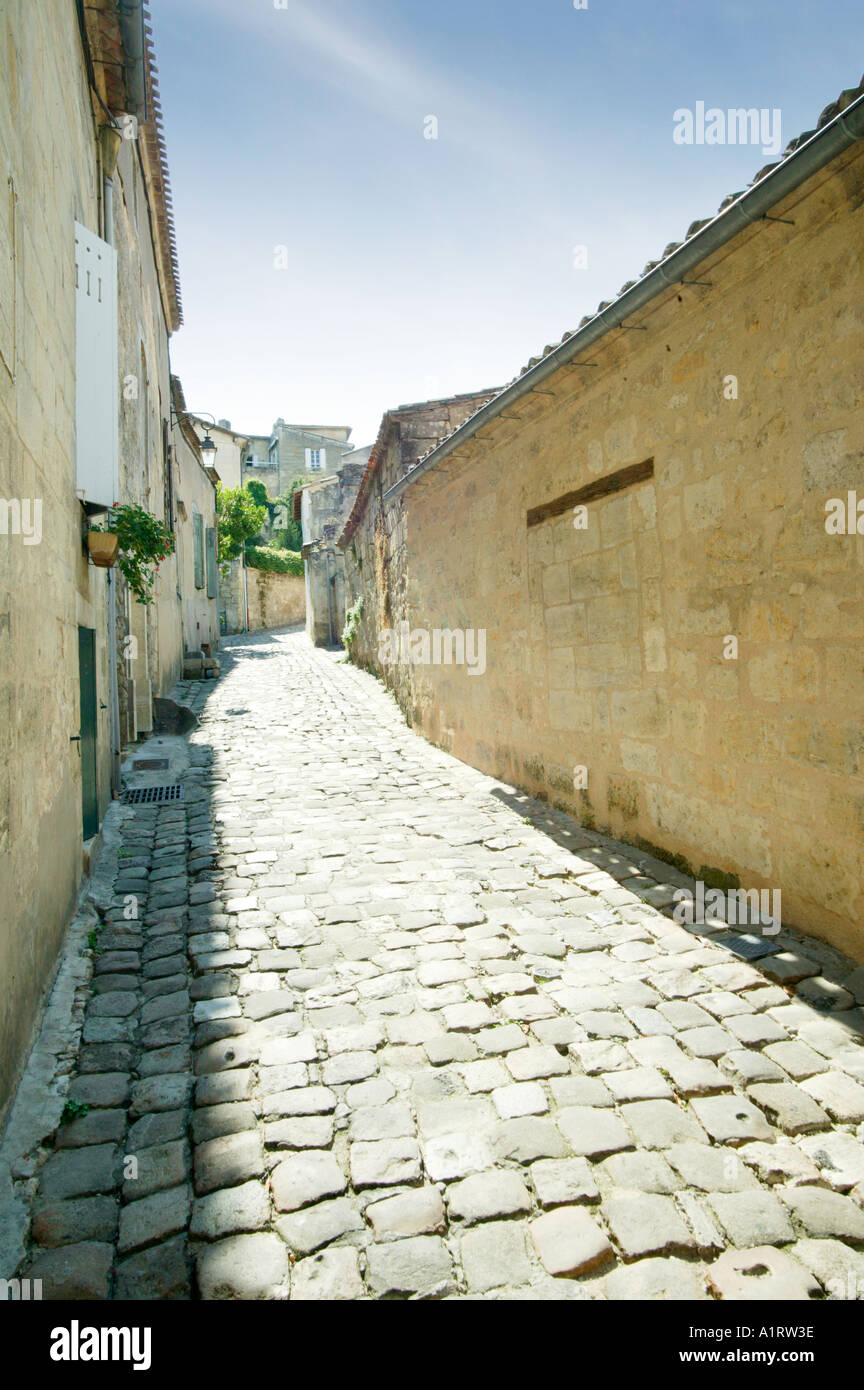 French back alley hi-res stock photography and images - Alamy
