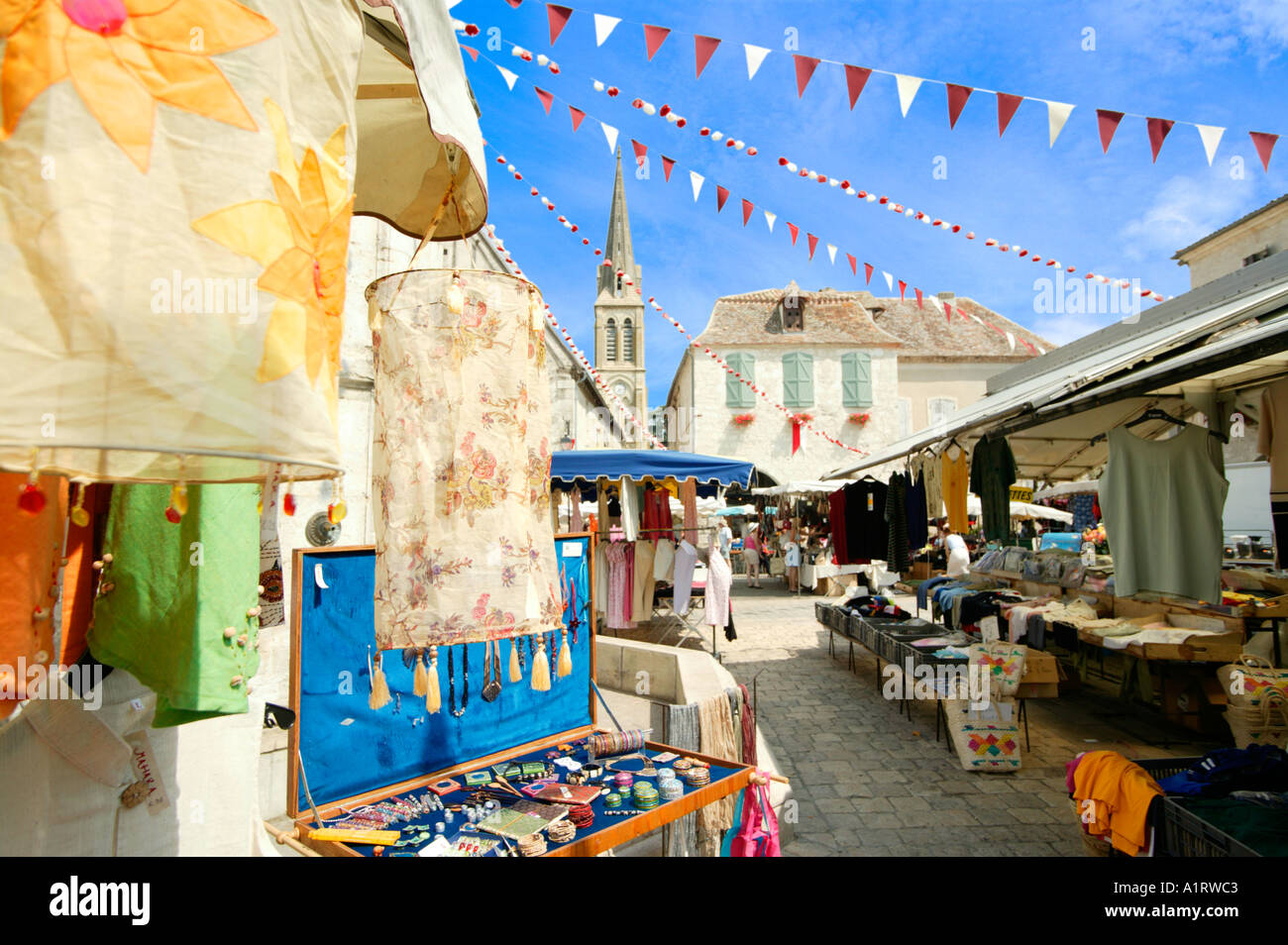 Eymet village hi-res stock photography and images - Alamy