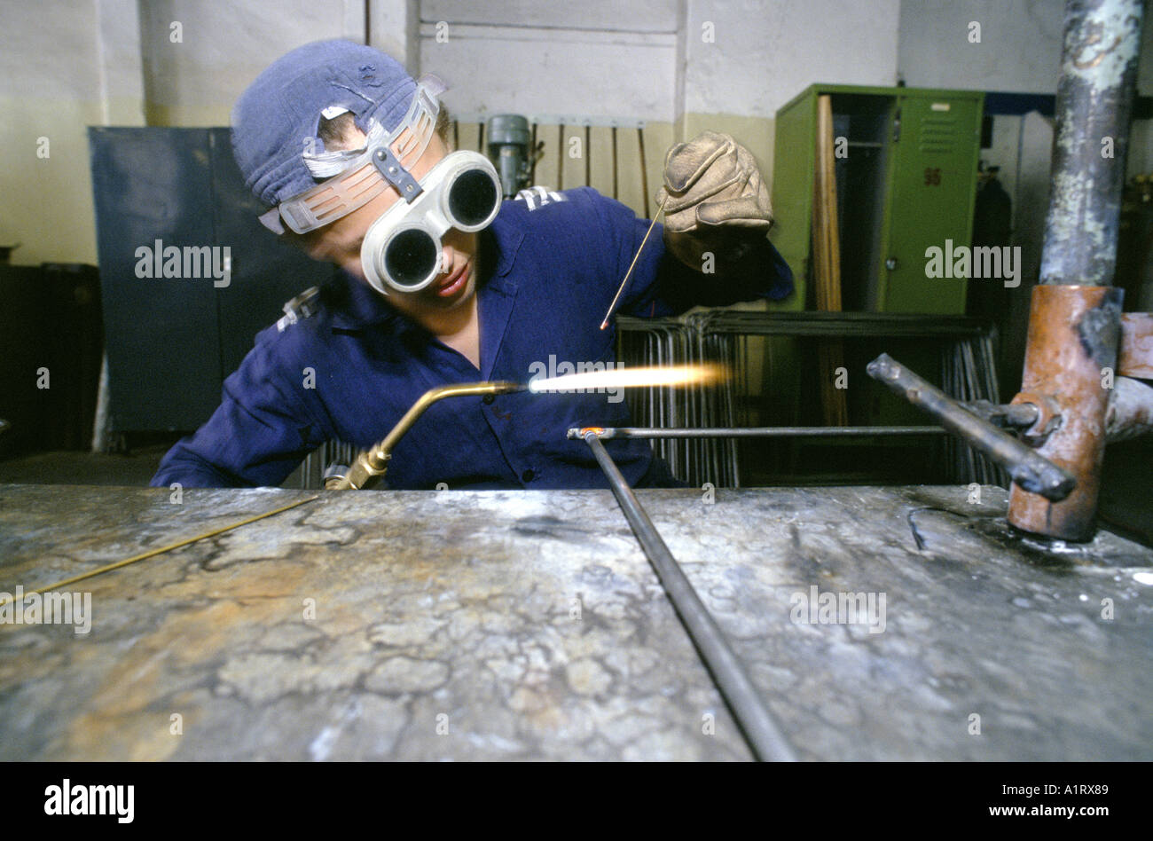 CAR WELDER WORKING IN SKODA FACTORY 1992 Stock Photo - Alamy