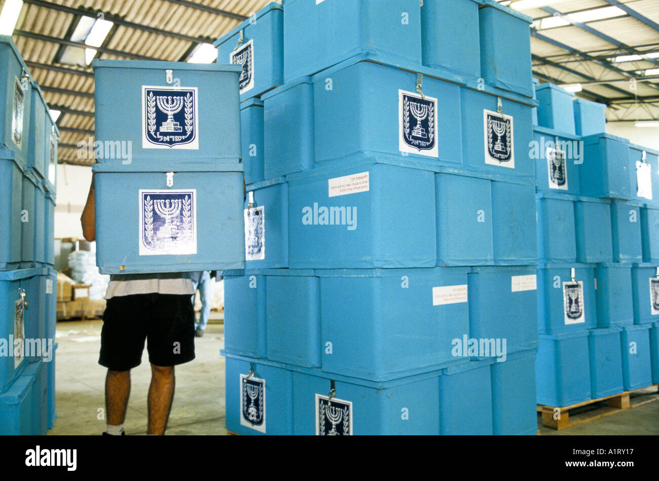 ISRAELI ELECTIONS MAY 1996 BALLOT BOXES LEAVING THE CENTRAL ...