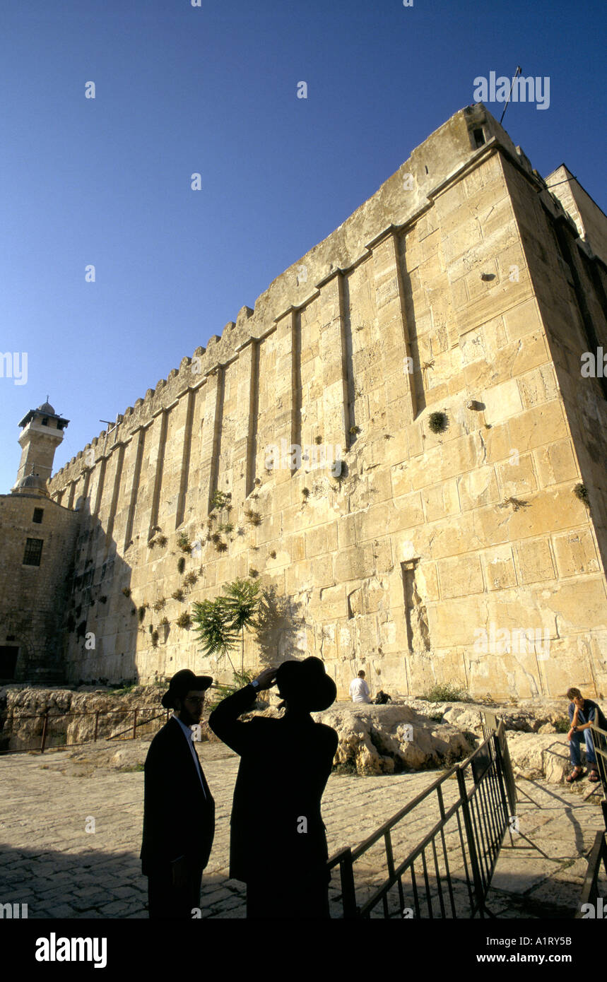 JEWISH SETTLERS WEST BANK HEBRON TOMB OF THE PATRIARCH SITE OF HEBRON ...