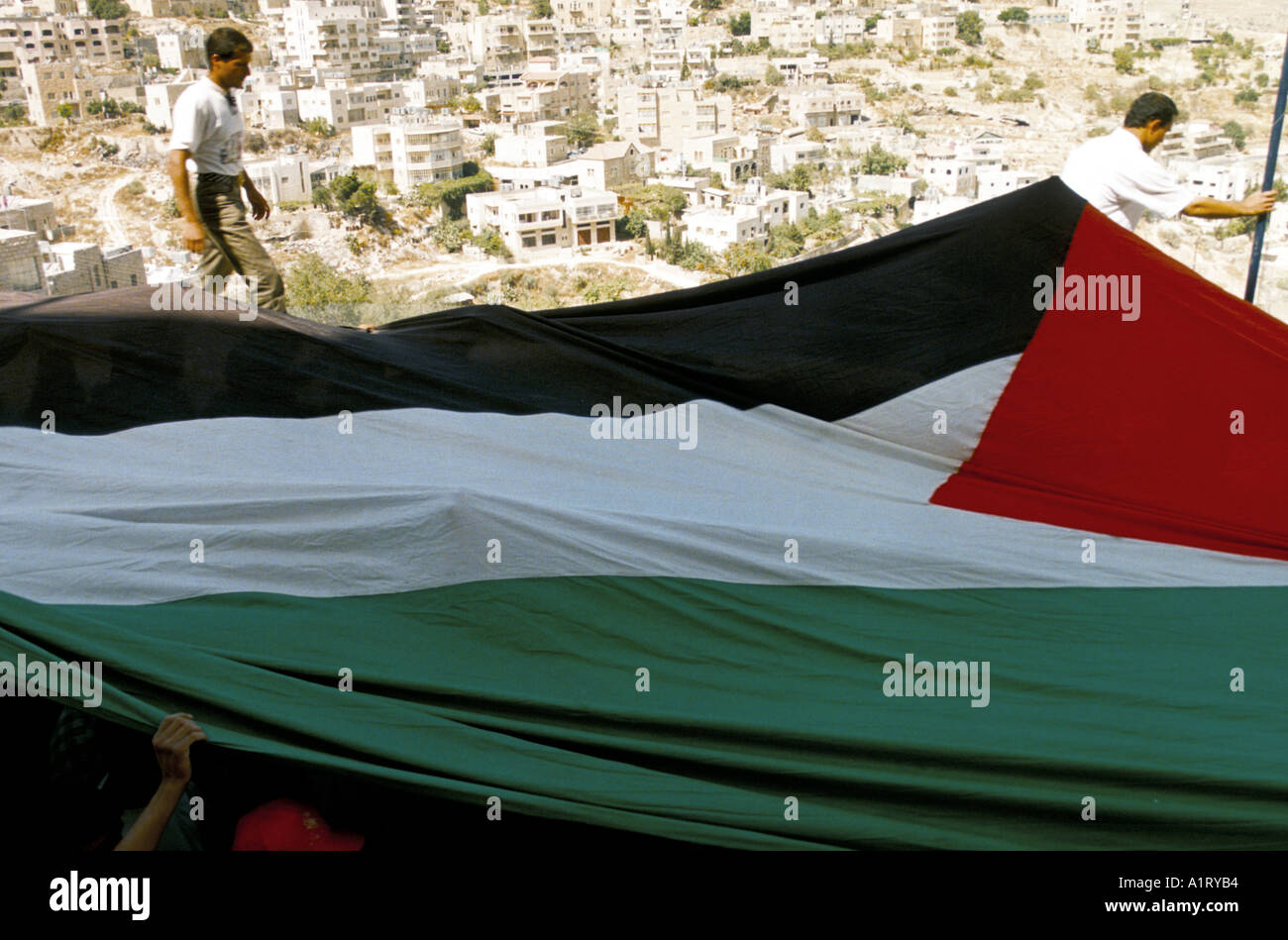 ISRAELI PALESTINIAN CONFLICT PALESTINIAN FLAG BETHLEHEM Stock Photo - Alamy