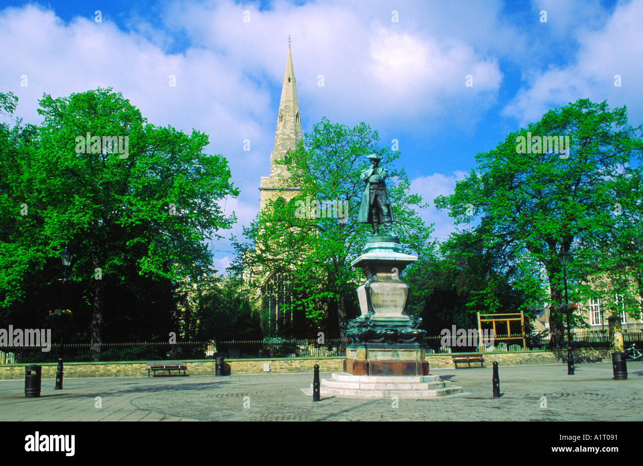 Statue of John Howard and St Pauls Church Bedford England Stock Photo ...