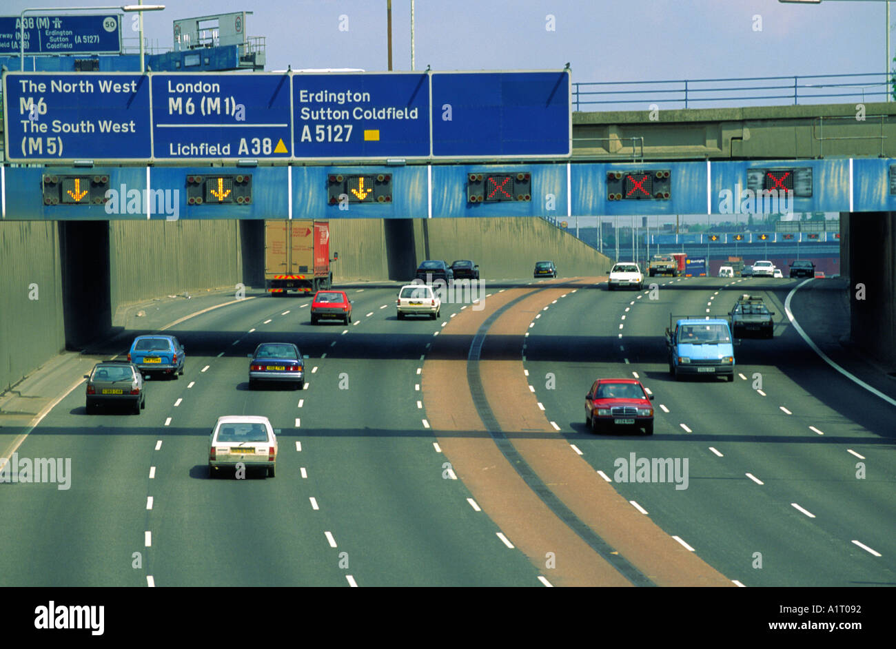 Birmingham road signs hi-res stock photography and images - Alamy